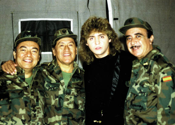 Equipo y amigos de Danny